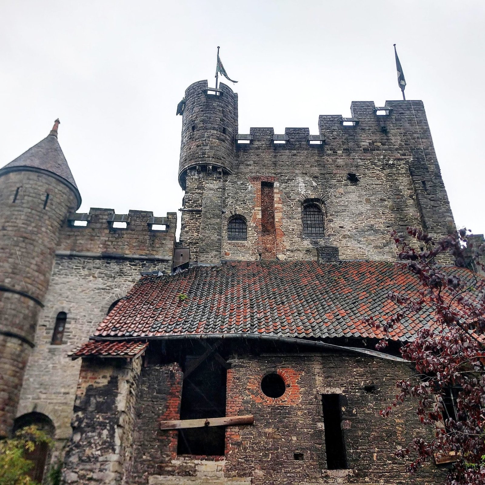 Castle Red - rickellsmore.com